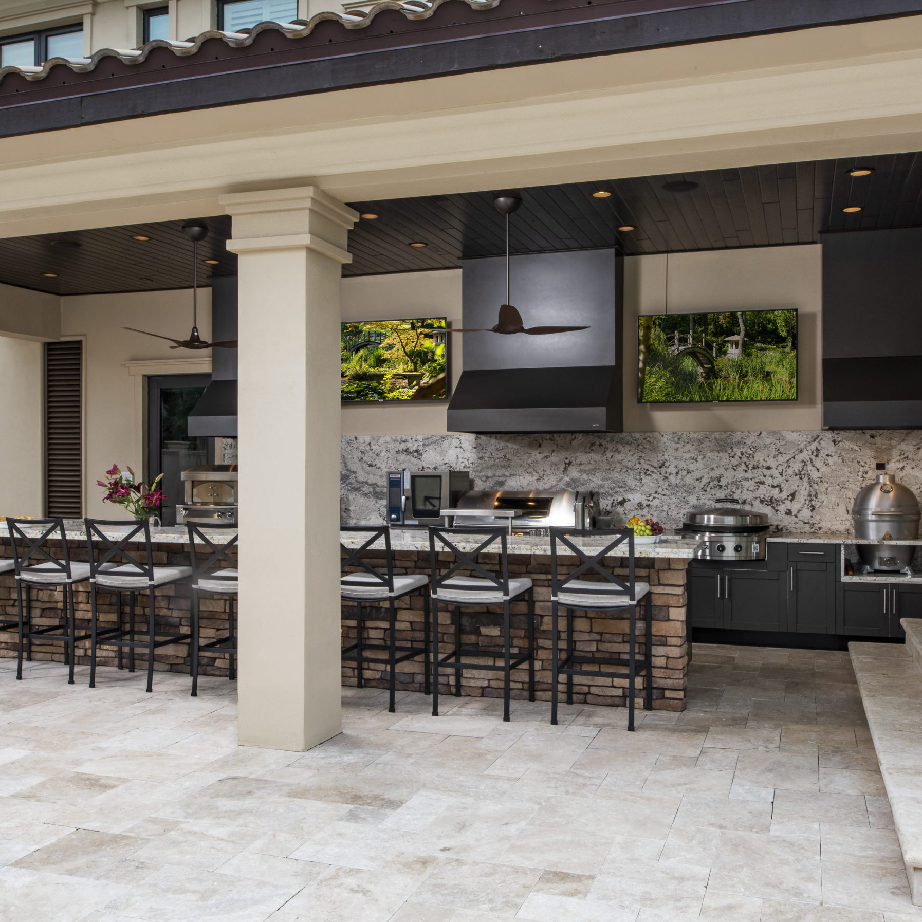 The Beauty of Suspended Elegance: A Look into the Iconic Pendant Light ...